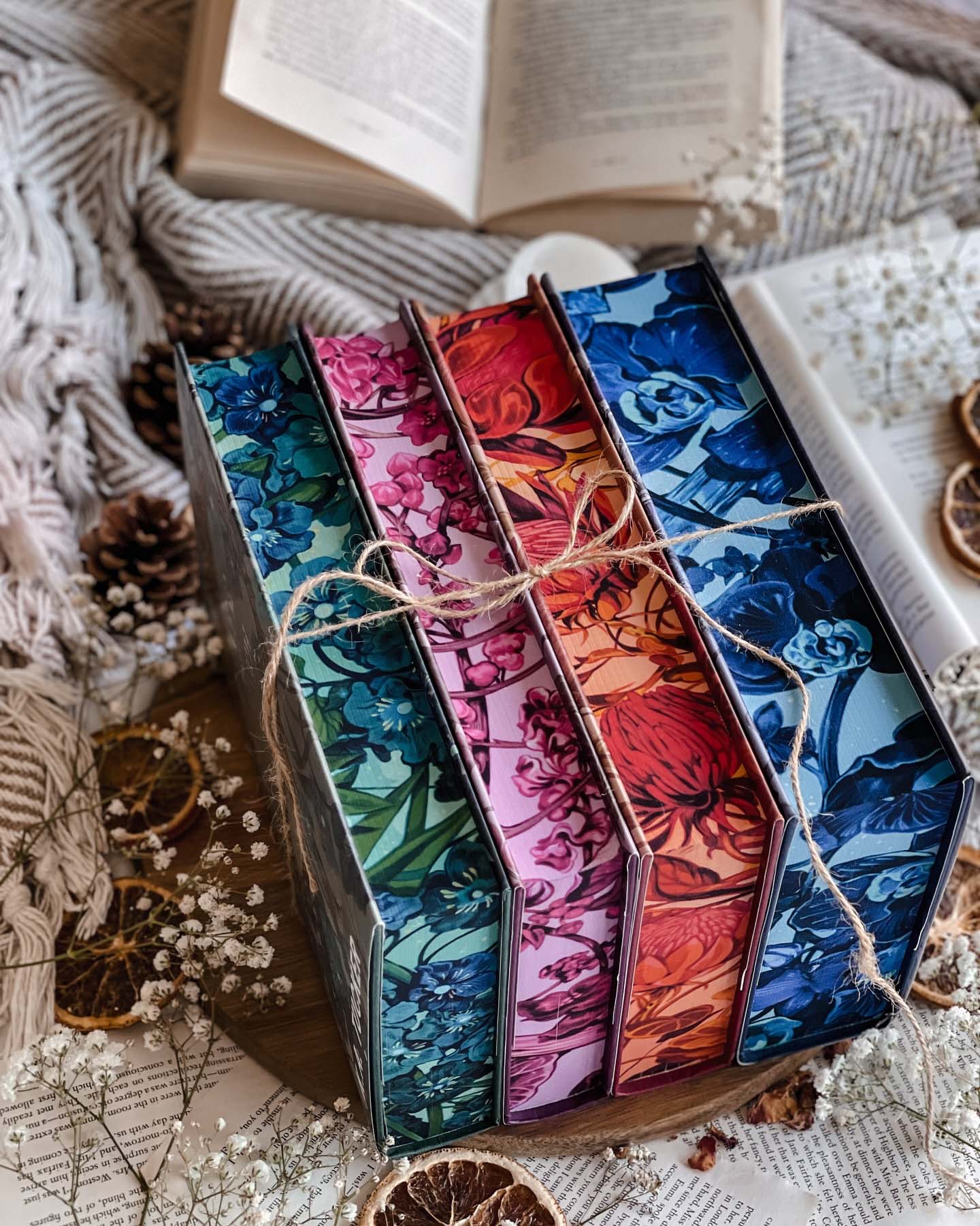 PAST BOXES: YA Book + Items Subscription – FairyLoot